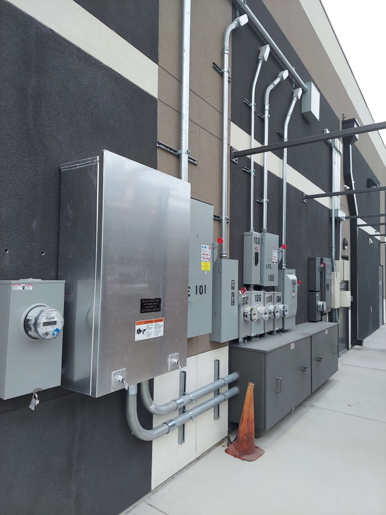 B&M Electrical Services - Texas